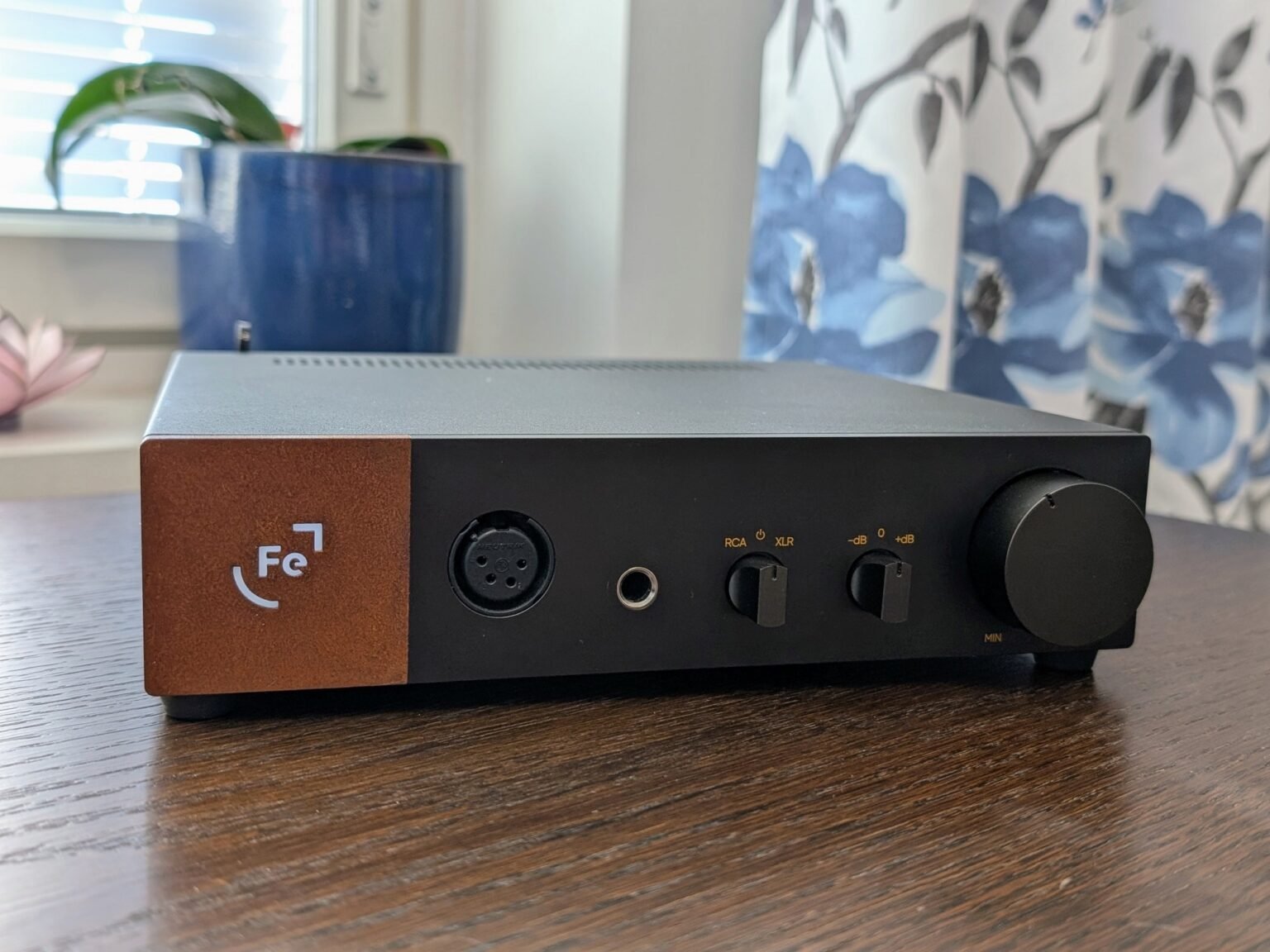 Vahvistinvertailu: Ferrum Audio OOR ja Gold Note HP-10